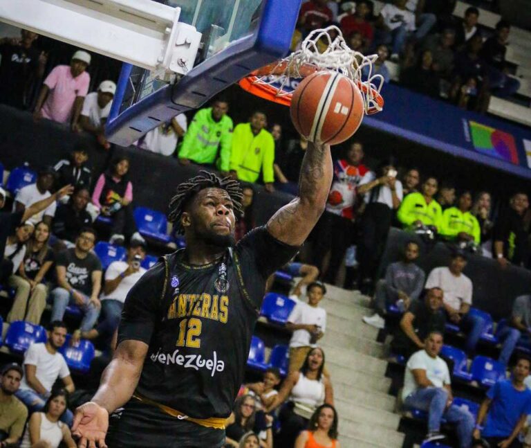 Jornada SPB 2025: Panteras fue el protagonista » Dos Quintetos